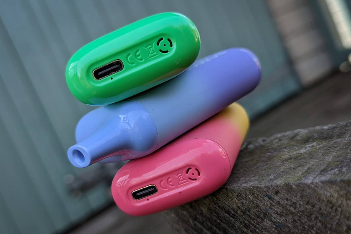 10 Best Disposable Vapes 2024